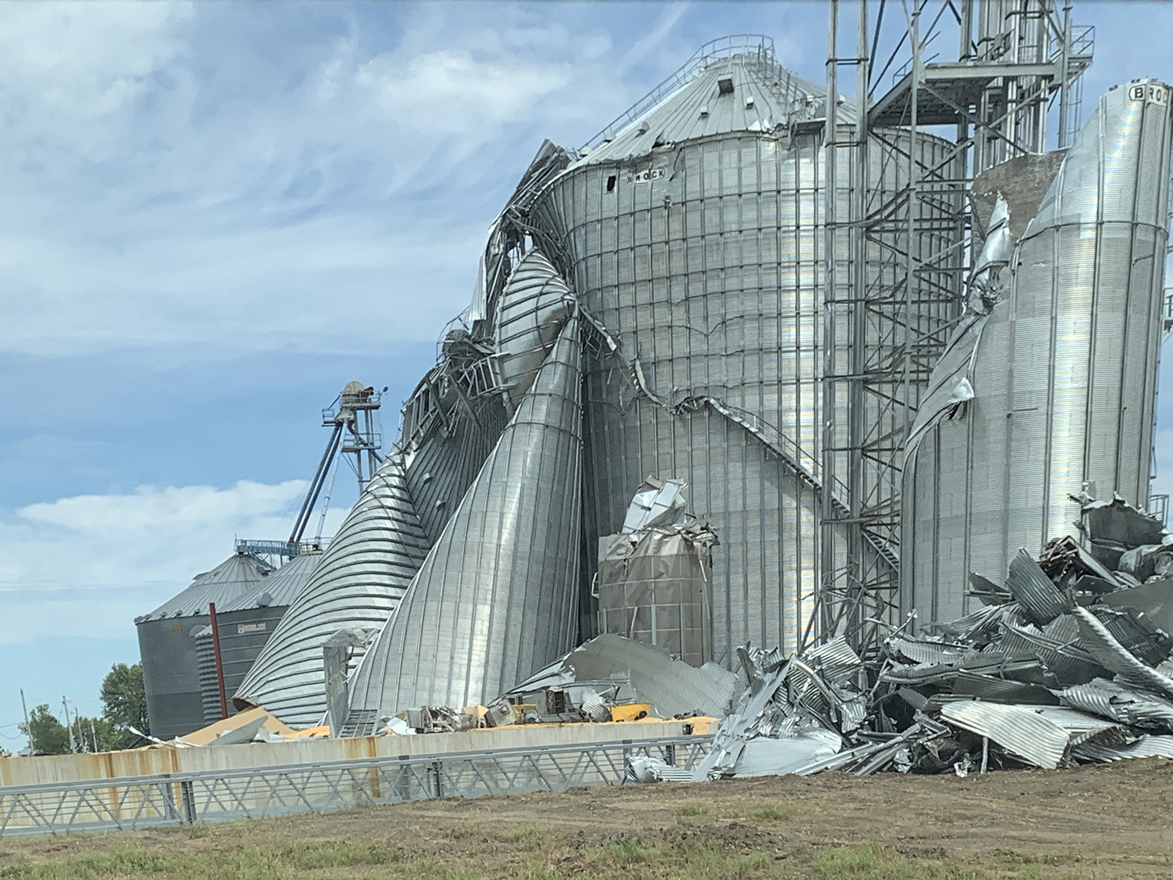 Iowa Nice shines through following derecho | Center For Rural Affairs ...